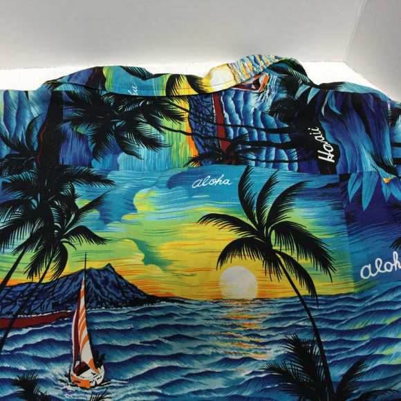 royal creations | Shirts | Royal Creations Hawaiian Shirt Large L Aloha ...